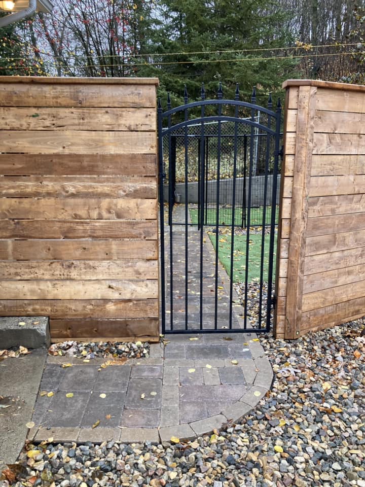 back yard gate – Elhart K-9's